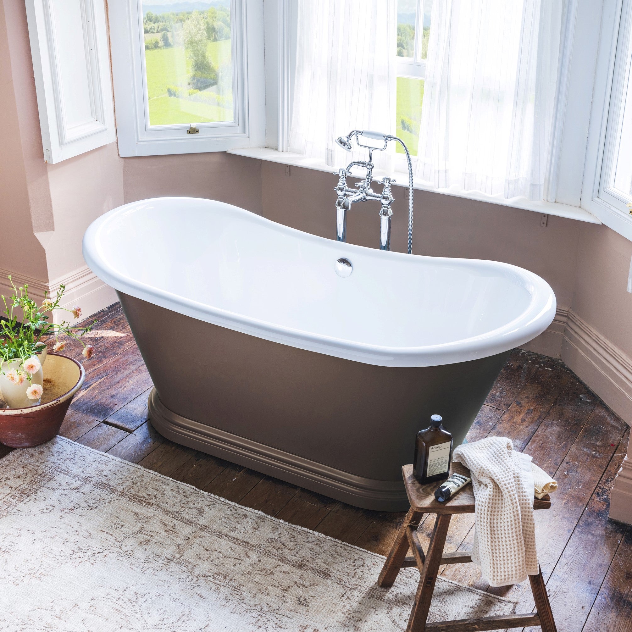 Waters Darcy 1660mm Freestanding Boat Bath - Painted Finish – Bathrooms ...