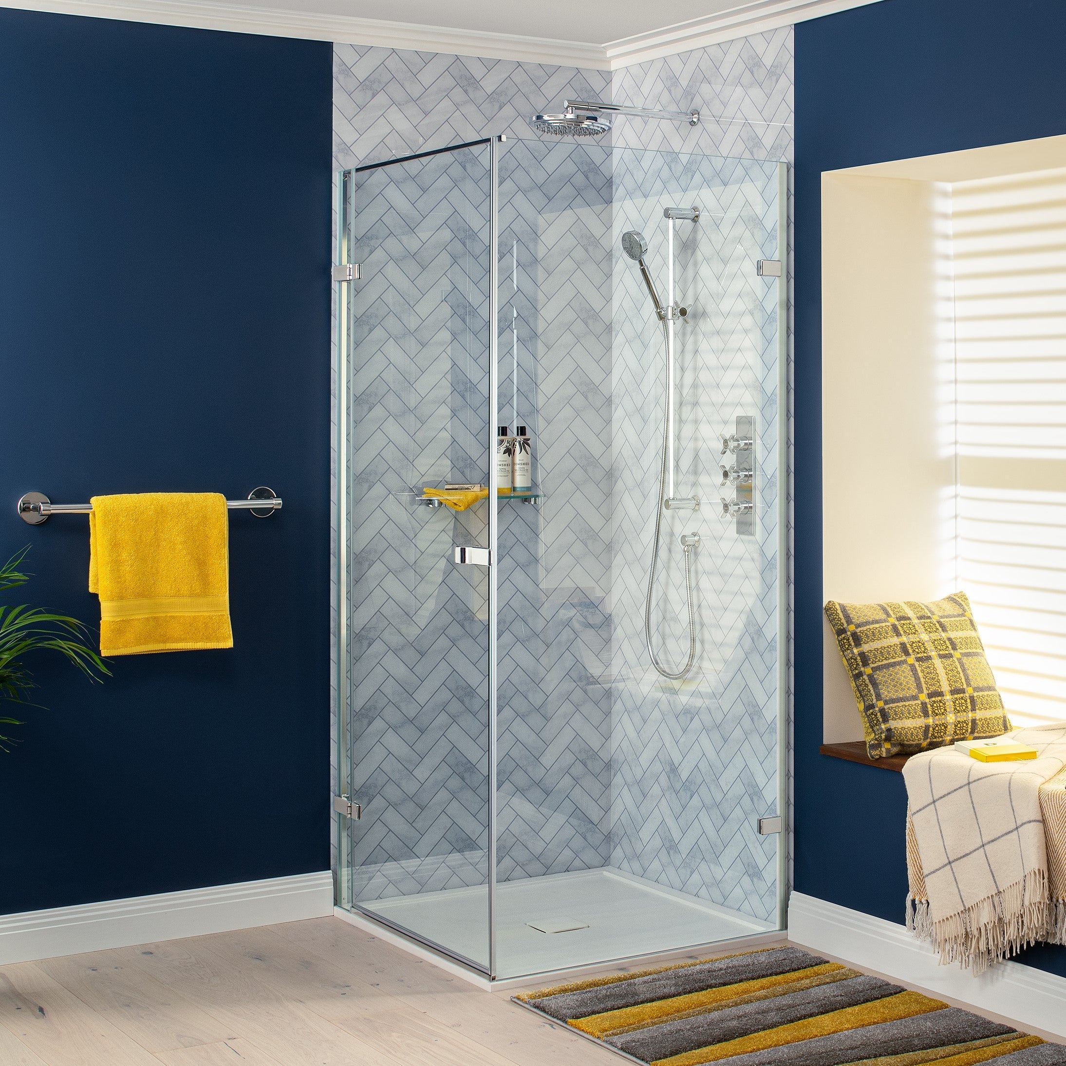 Matki Eclipse Hinged Enclosure For Corner – Bathrooms Direct Yorkshire