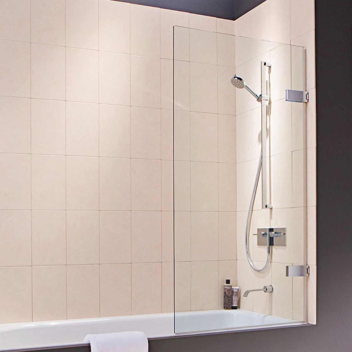 Matki Eauzone Hinged Bath Screen (EPS) – Bathrooms Direct Yorkshire